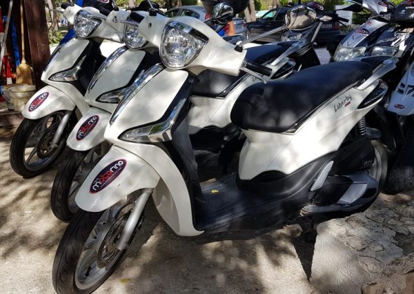 Rent a scooter 125 ccm, Supetar, Bol, island Brač I Rent a Motorino, Brač